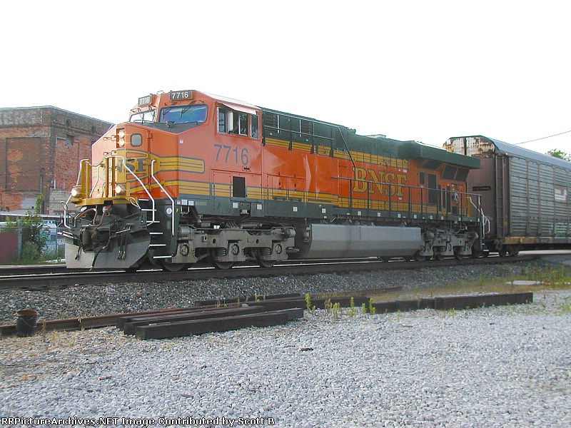 BNSF 7716 Q290
